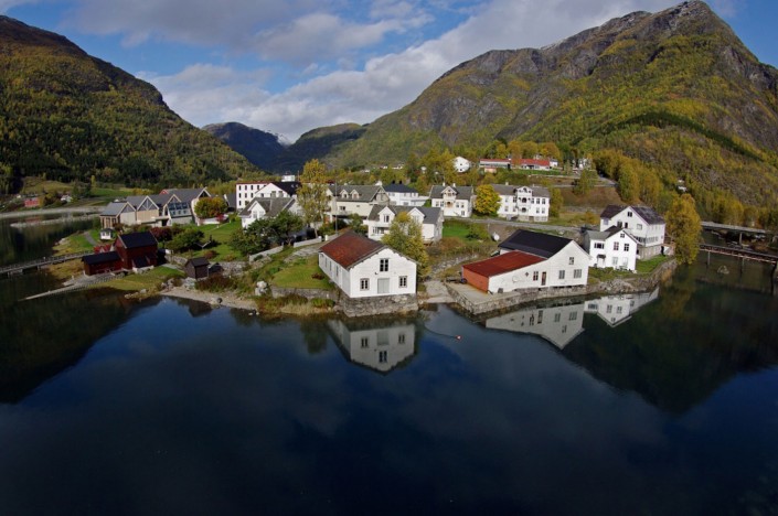 Skjolden – Der fjord møter fjell